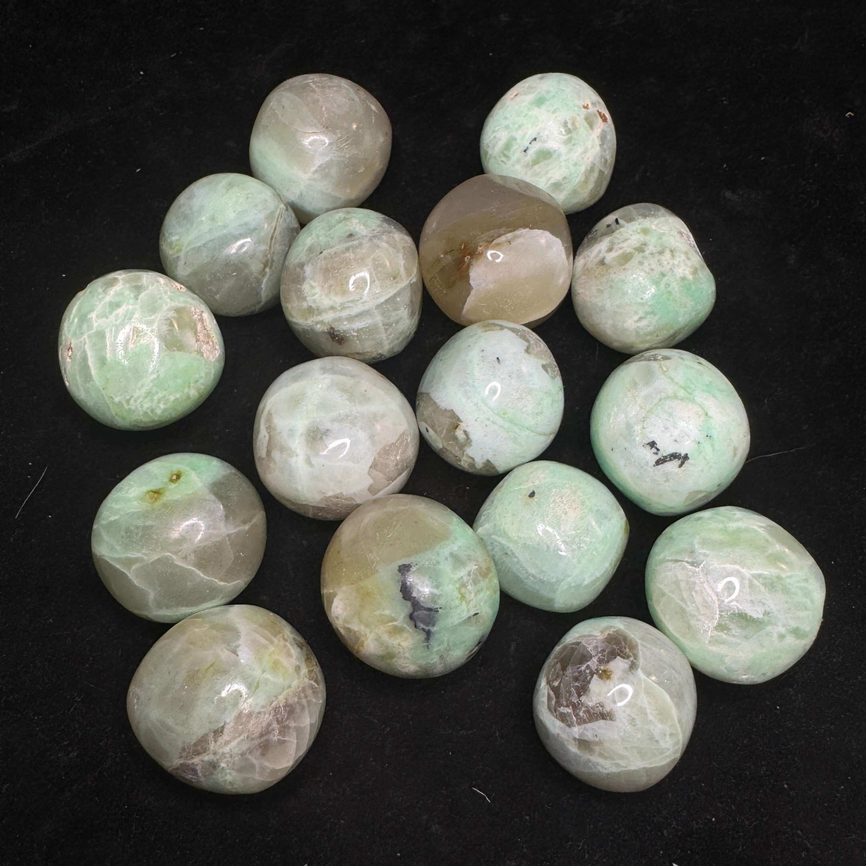 Desert Oasis Minerals, Garnierite / Green Moonstone Mini Spheres