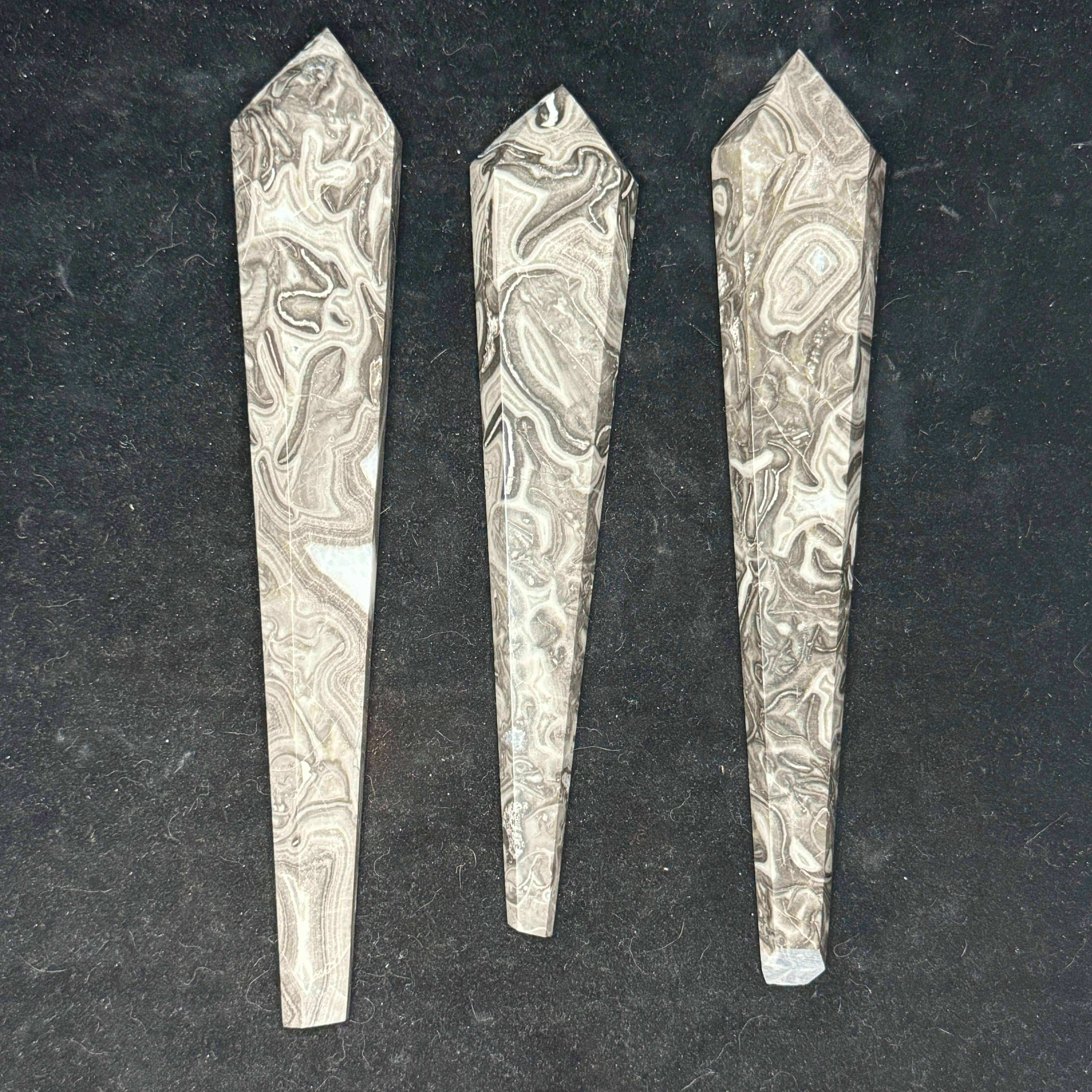 Desert Oasis Minerals, Shell Jasper Wand Carving